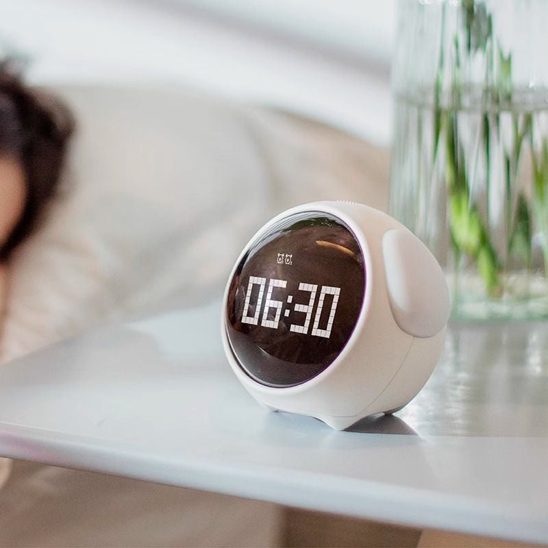 LED Emoji Pixel Smart Glow-in-the-Dark Alarm Clock - Hedition